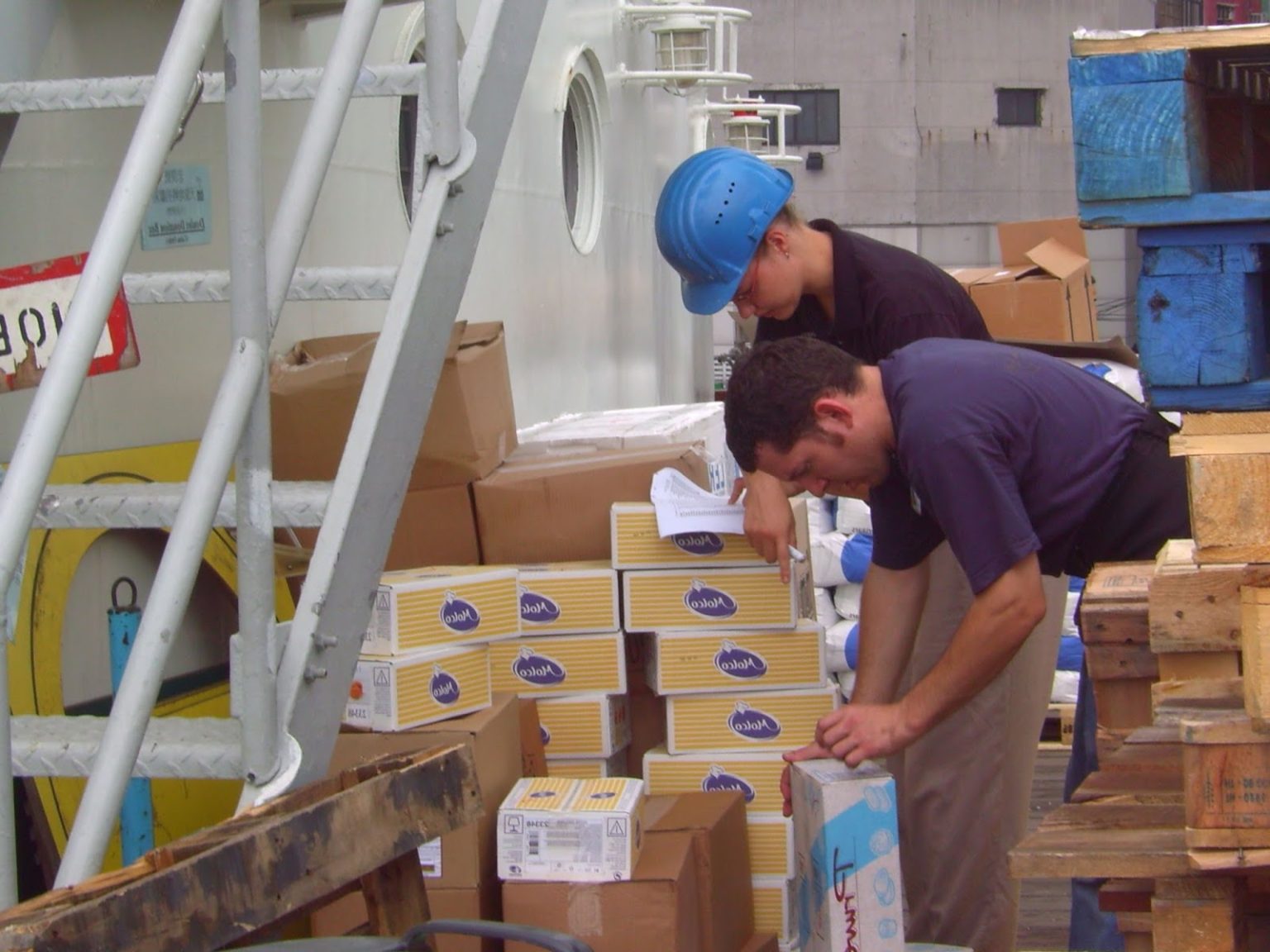 OPERATOR PACKING ADALAH | Arti, Fungsi, Skill, Tugas dan Tanggung Jawab ...