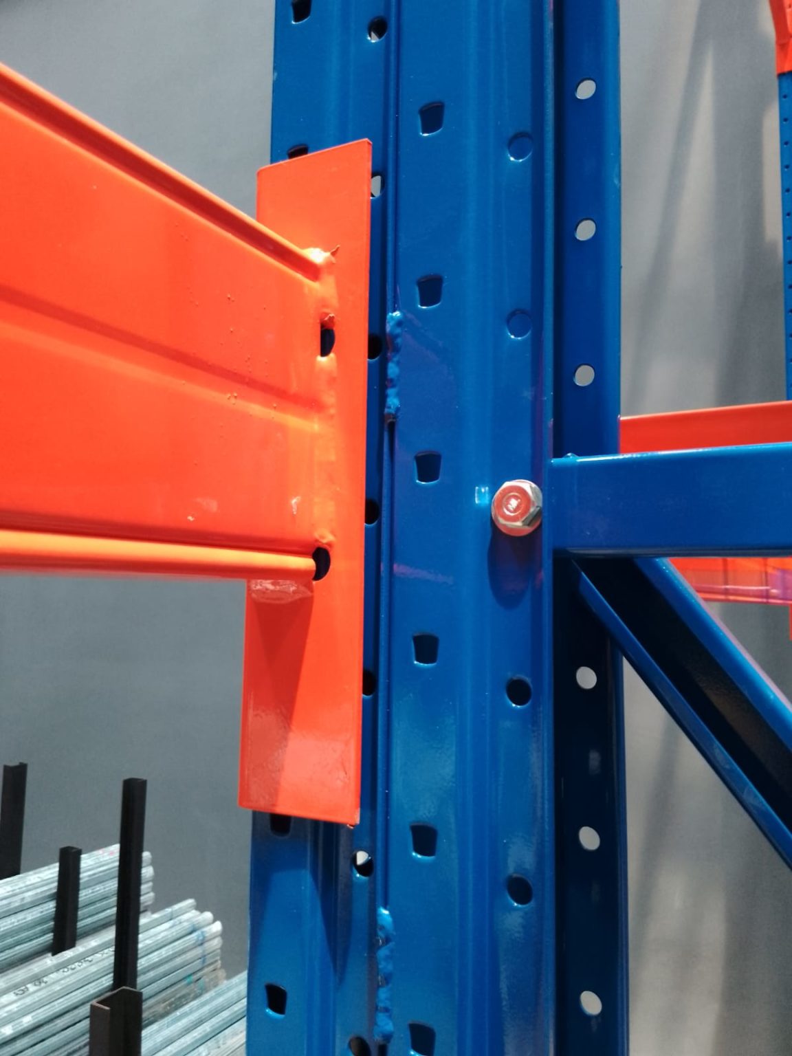 RAK GUDANG HEAVY DUTY SUPER BERAT KAPASITAS 4 TON PER LEVEL